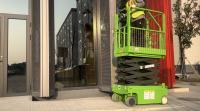 China MINI SCISSOR LIFT WITH 3.9M PLATFORM HEIGHT AND 240KG LOAD CAPACITY FOR WAREHOUSE for sale