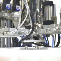 China Customizable Automatic Gel Filling and Capping Machine for Viscous Liquid Packaging for sale