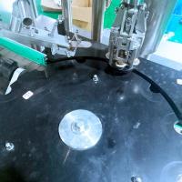 China Wine/Liquor/Liquid Glass Bottle Metal Lids Capping Machine with Motor Core Components for sale