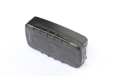 China Free Installation Magnetic auto gps tracking device Large Rechargeable Battery Inside for sale