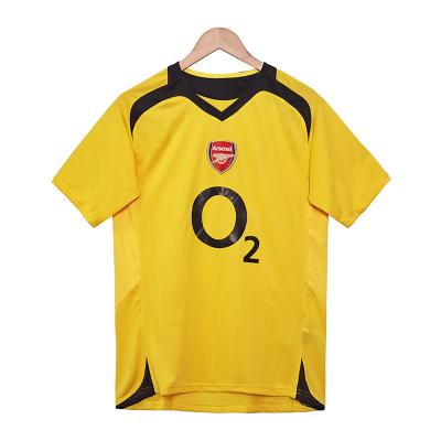 China 2005-2006 Season Away Retro Replica Football Jersey Classic with Embroidered Logo for sale