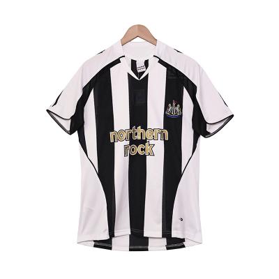 China Newcastle United Retro Football Jersey 2004-2006 Season 100% Polyester Customizable for sale