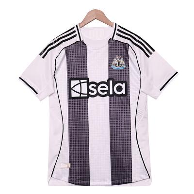 China Newcastle United 2025-2026 Player Version Home Jersey with Group Customization S-XXXL for sale