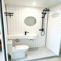 China SMC Modular Integrated Bathroom Color Wall Panels: Highly Adaptable, Durable, and Sturdy for sale