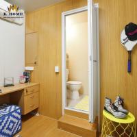 China Fast Build Portable Container House 36sqm Refugee Accommodation Prefabricated Home for sale