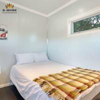 China Eco Friendly Affordable Pre Made Container Homes Modular Container Buildings for sale