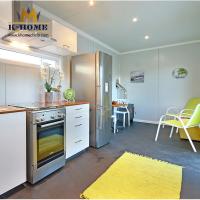 China EPS Sandwich Panel Prefabricated Metal Container Living Home 20-Year Service Life for sale
