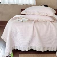 China Printed Quilt with lace Fabric for sale