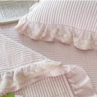 China Printed Quilt with lace Fabric for sale