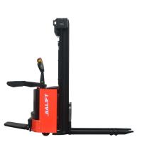 China Fully Automatic Electric Stacker Rated Traction Weight 1600kg Lifting 4500mm for sale