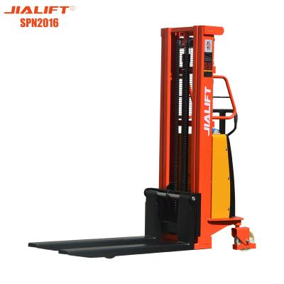 China Semi Electric Reach Stacker  Pedestrian 2000kg Lifting Height 1600mm for sale