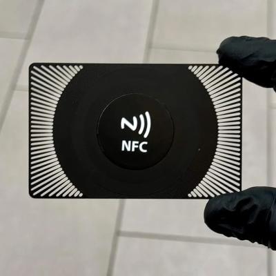 China Custom Design NFC Metal Business Card NTAG216 888 Bytes 13.56MHz RFID Stainless Steel Metal Visiting Card for sale