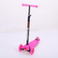 China Adjustable Foot Pvc/Pu Wheels Rear Brake Toddler Kids Scooter with 2*230mm Wheel Size for sale