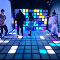 China Active Floor Game Room Super Grid 30x30cm Interactive Led Gaming Light Tiles for sale