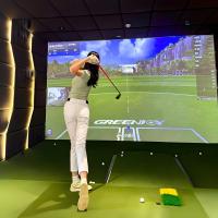 China 3d Projection Indoor Infrared Induction Golf Simulation Trainer Golf Simulator for sale
