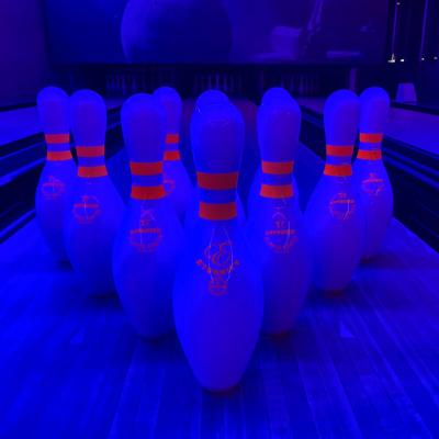 China 6-8 Lanes Bowling Machine with 2000 kg Weight and 590X240X240 cm Size for Indoor Entertainment for sale