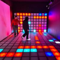 China 30x30cm RGB Interactive LED Floor with 1000 Levels for Dance and Grid Games for sale