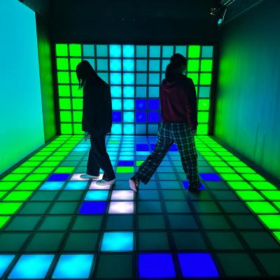 China Interactive LED Floor with 30x30cm Tile Size RGB Color and 1000+ Game Levels for Game Rooms for sale