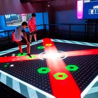 China Interactive LED Floor Tile with 6m*6m/7m*7m 86-inch Screen, 6 Popular Games, and Multiplayer Support for 1-6 Players for sale