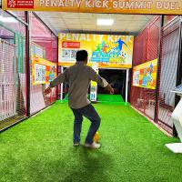 China Interactive Football Goal Challenge System with Real-Time Goalkeeper Feedback for 1-4 Players and High-Strength Iron Frame for sale