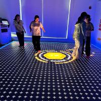 China Multiplayer Interactive LED Floor Game System with 86-inch Large Screen and 6 Selectable Games for Sports & Entertainment for sale