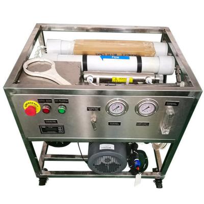 China Solar Mini Mobile RO Water Desalination Plant Portable Seawater Desalination Plant for sale