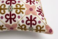 China 18*18inch Customized Pattern Decor Pillows Classic Design Full Cover Towel  Embossed Embroidery Pillows for Living Room for sale