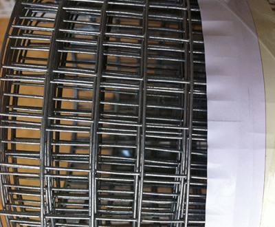 China Galvanized Welded Mesh 0.5-12mm Wire Diameter with 1/4-4 Inch Mesh Sizes for Industrial Applications for sale