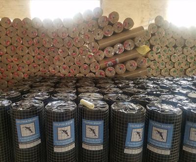China Galvanized Welded Wire Mesh 0.5-12mm Diameter, 1/4-4 Inch Mesh Size for Industrial Applications for sale
