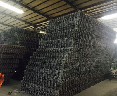 China Reinforced Welded Steel Mesh 3-16mm Diameter with 50-400mm Openings for Concrete Reinforcement for sale