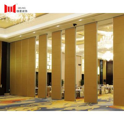 China Customized Ultrahigh Folding Decorative Partition Wall 5 Years Warranty for sale