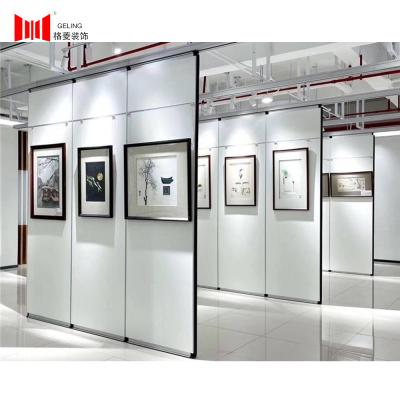 China 36db Soundproof Fabric Surface Wooden Partition Wall For Gallery ODM for sale