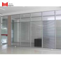 China 80mm Clear Office Glass Partition Walls With Blind Sound Insulation for sale