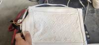 China Adjustable Strap Multiple Pockets Second Hand Bags Luxury Preloved Bags for sale