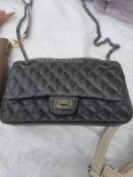 China Charming 2nd Hand Women's Messenger Bag in Different Colors for sale