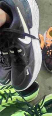 China Size 40 And Up Leather Textile Used High End Shoes Used Basketball Sneakers for sale