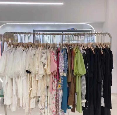 China Short Sleeve Second Hand Ladies Clothes Used Designer Dresses S M L XL for sale