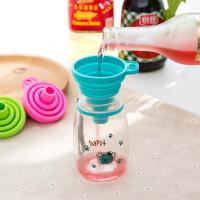 China Silicone Folding Funnel The Perfect Addition to Your Kitchen for Utensil Dispensing for sale