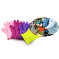 China Logo Customized Heat Resistant Silicone Cooking Gloves for Hot Pot Holder in Kitchen for sale