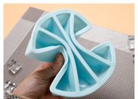 China Multicolor 4 Grids Ice Cube Trays Molds with Food Grade Silicone Material 17*14.3*3.6cm for sale