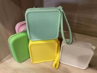 China Jewelry and Makeup Storage Bag Customized Silicone Cosmetics Box for Girls' Accessories for sale