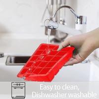 China Silicone Ice Cube Tray 15*12.3*2.3cm for Freezer Easy Release Square Shaped Ice Mould for sale