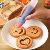 China Effortlessly Decorate Cakes and Pastries with This Silicone Cake Pen 14.5*2.3 cm for sale