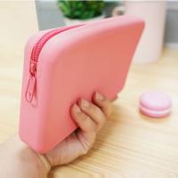 China Waterproof Silicone Travel Cosmetic Bag for Sundries Custom Printed and Affordable for sale