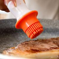 China Convenient Tools Silicone Bottle and Oil Brush for Cooking Needs for sale