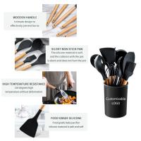China 24 Pieces Non-Stick Wooden Handle Silicone Kitchen Gadget Set with Customized Options for sale