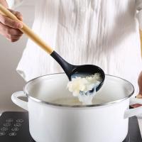 China 24 Pieces Non-Stick Wooden Handle Silicone Kitchen Gadget Set with Customized Options for sale