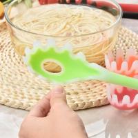 China Non-stick Portable Silicone Pasta Spoon for Cooking Eco-friendly Kitchen Utensil for sale