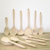 China 11-Piece Silicone Kitchen Utensil Set with Round Holder Multi-Functional Cooking Tools for sale