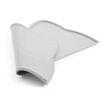 China Non Slip Silicone Waterproof Pet Feeding Mats for Dogs and Cats Customizable Color for sale
